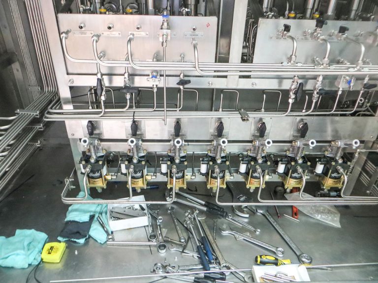 Nhà máy dầu nhớt VILUBE - Công ty TNHH sản xuất & thương mại PLC.